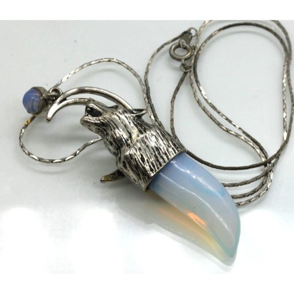 unbranded | Jewelry | Wolf Howling At Moon Moonstone Claw Native ...